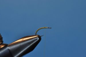 Smoke Jumper Emerger Step-by-Step - The Fat Fingered Fly Tyer