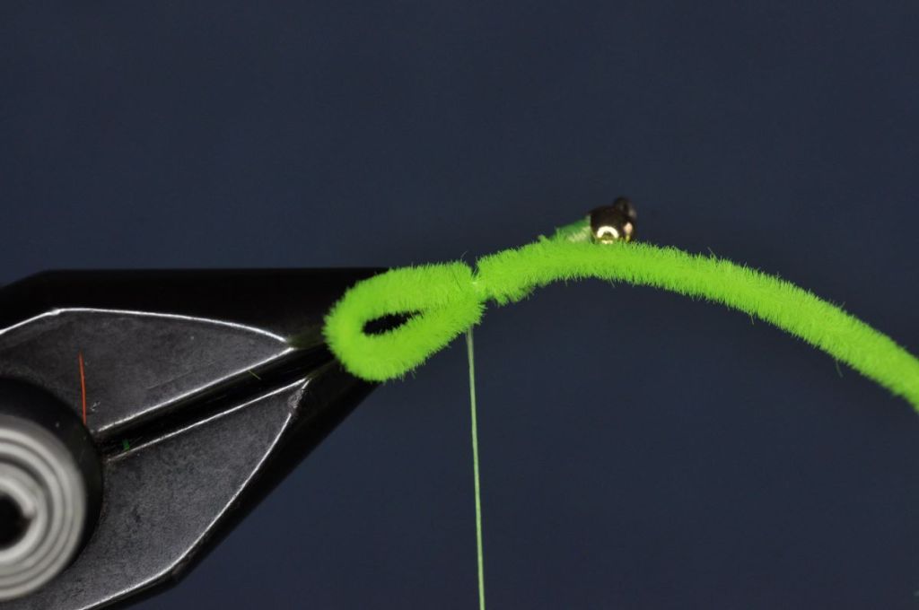 Green Weenie Fly Step-by-Step - The Fat Fingered Fly Tyer