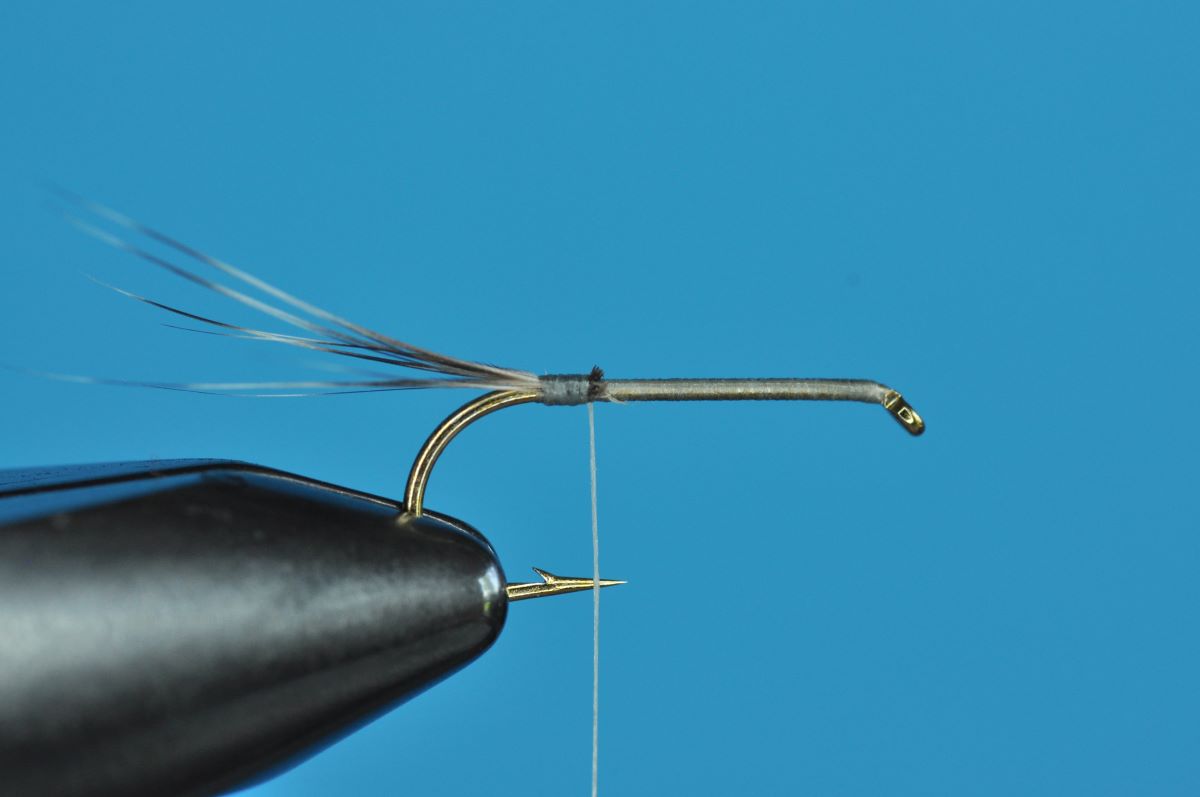 Parachute Adams Fly Step-by-Step - The Fat Fingered Fly Tyer