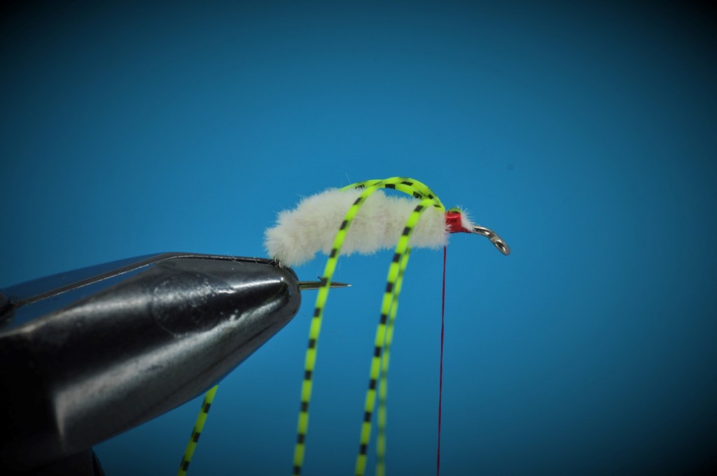 Bluegill Bully Spider Step-by-Step - The Fat Fingered Fly Tyer