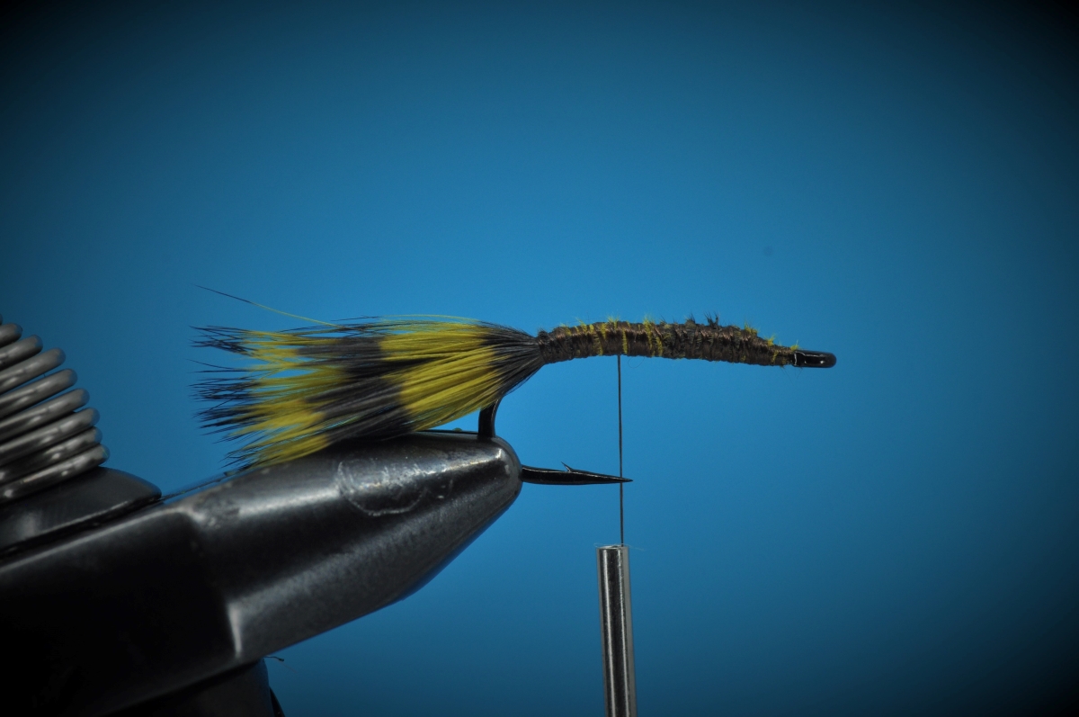 Carp Bitter Fly Step-by-Step - The Fat Fingered Fly Tyer