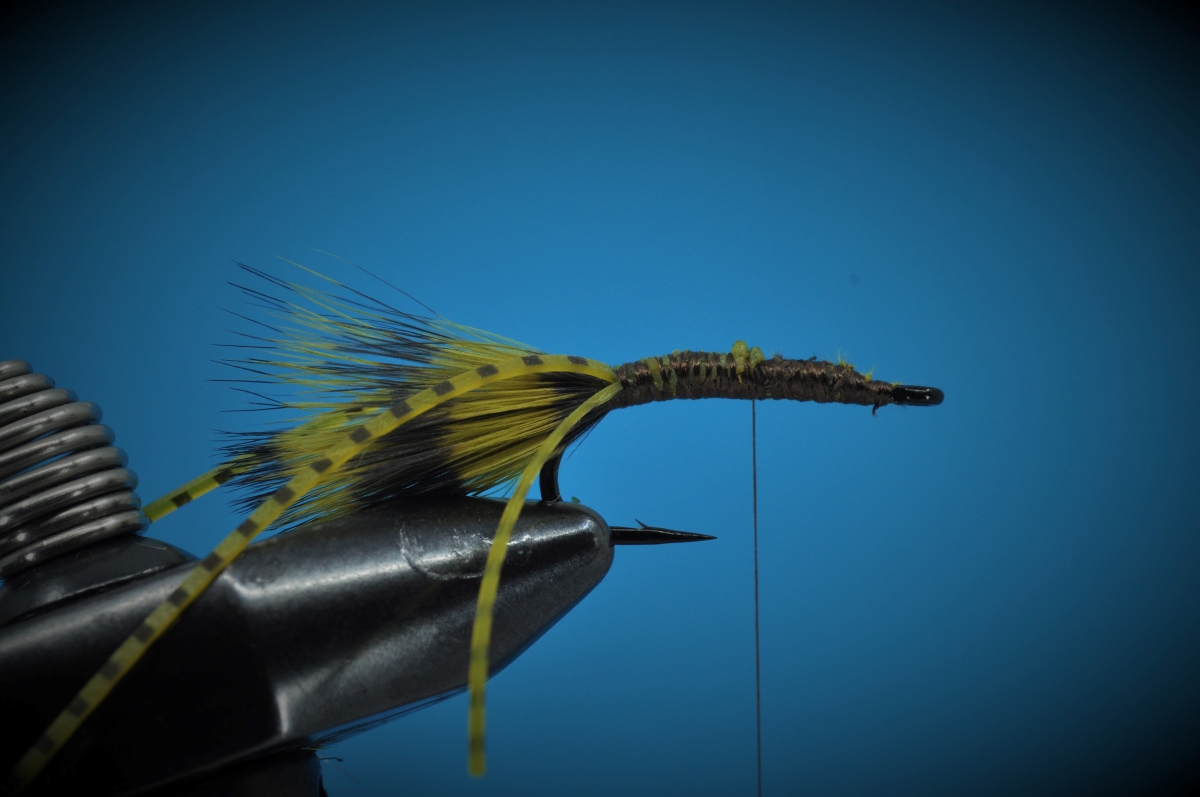 Carp Bitter Fly Step-by-Step - The Fat Fingered Fly Tyer