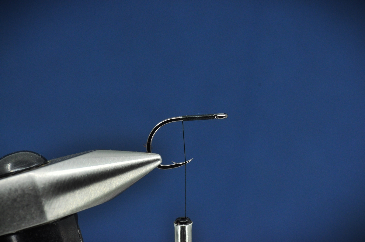 Carp Mop Fly Step-by-Step - The Fat Fingered Fly Tyer