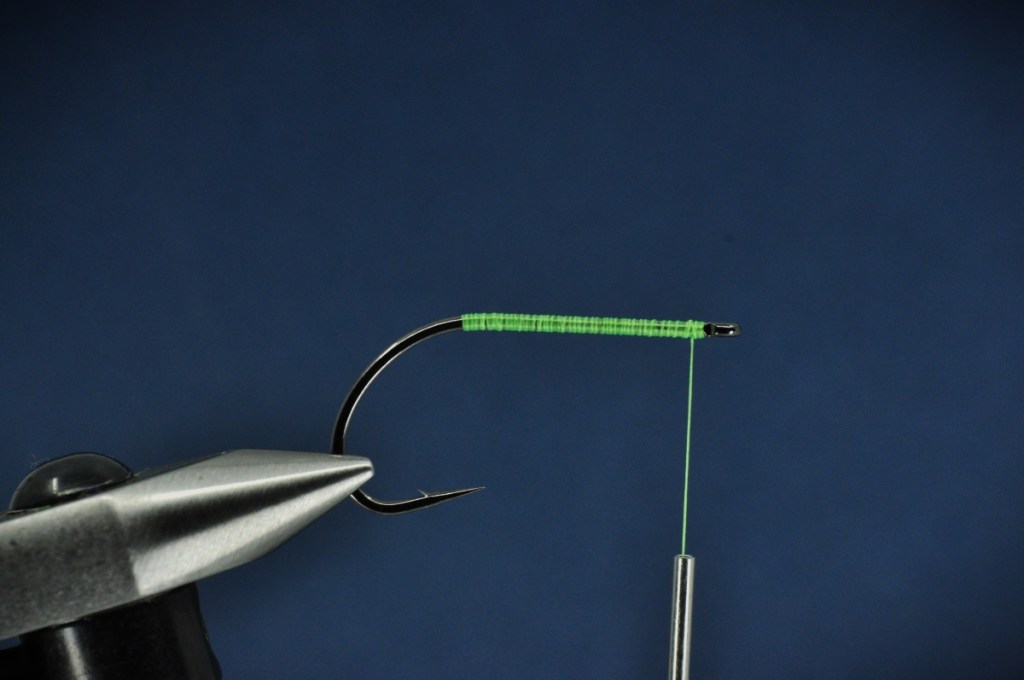 Flashtail Whistler Streamer Step-by-Step - The Fat Fingered Fly Tyer
