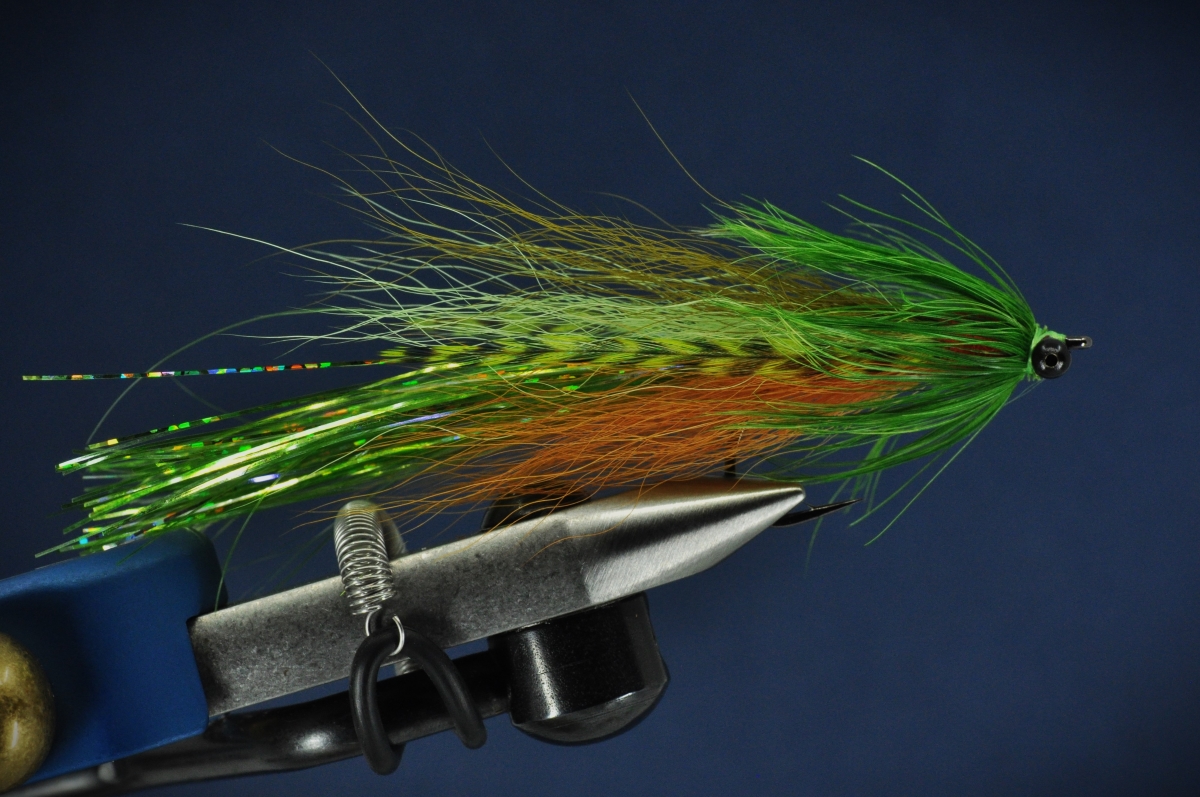 Flashtail Whistler Streamer Step-by-Step - The Fat Fingered Fly Tyer