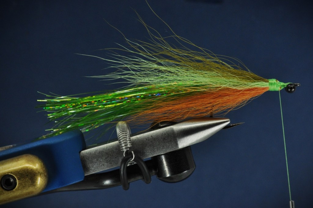 Flashtail Whistler Streamer Step-by-Step - The Fat Fingered Fly Tyer