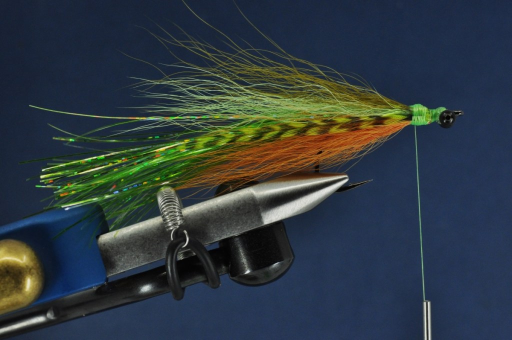 Flashtail Whistler Streamer Step-by-Step - The Fat Fingered Fly Tyer