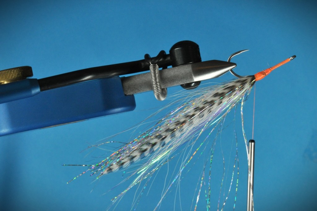 Midnight Mullet Streamer Step-by-Step - The Fat Fingered Fly Tyer